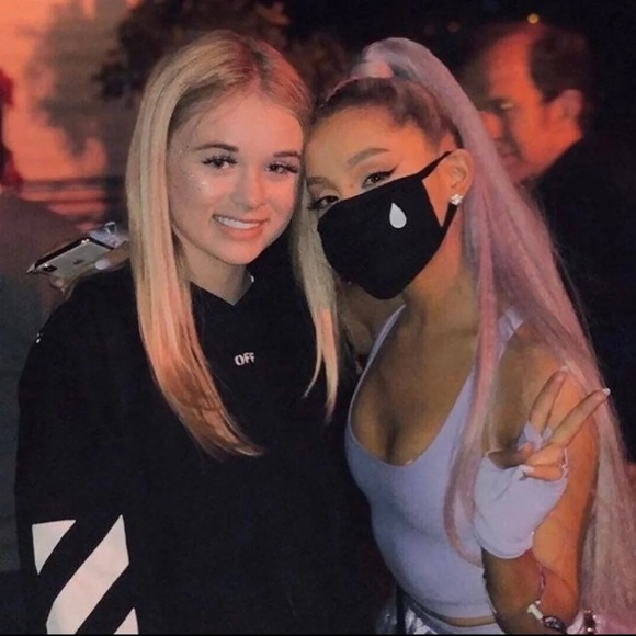 Ariana Grande | Accessories | New Ariana Grande Teardrop Mask | Poshmark
